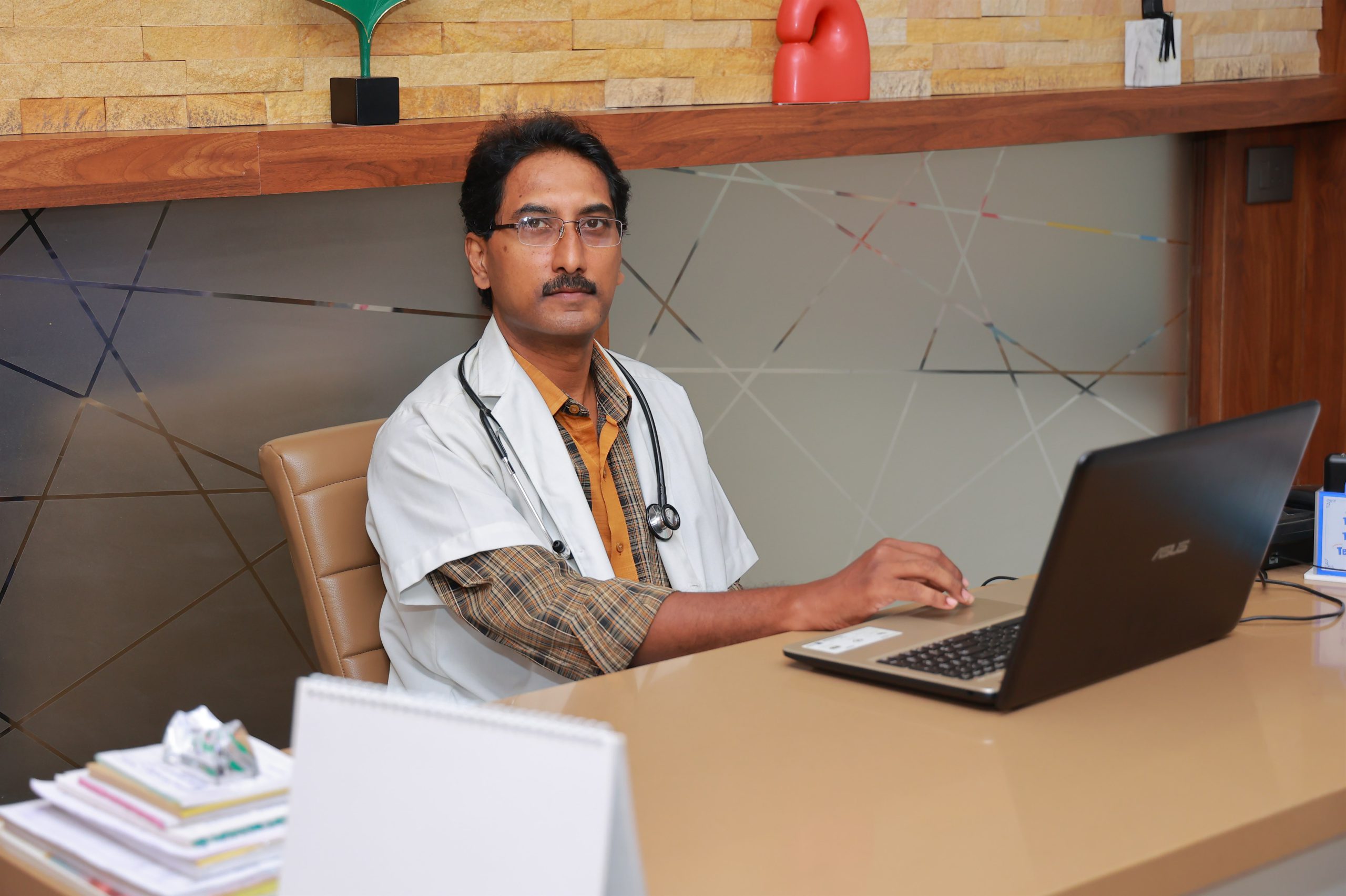 Dr.BABU VIJAYKUMAR MBBS, MRCS, MCh (Uro), DLU - SPC Multispecialty Hospital